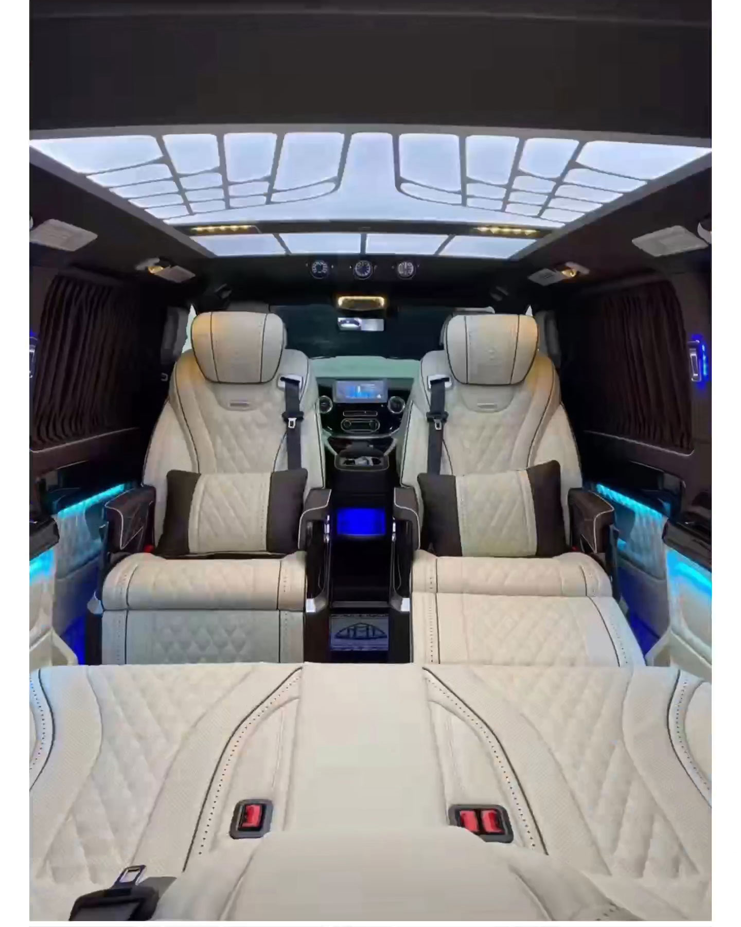 Mercedes-Benz modified VIP SUV interior case - 山东明澳汽车科技有限公司（改装网）