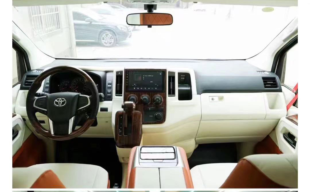 Toyota Hiace Upgraded Luxury Interior Case - 山东明澳汽车科技有限公司（改装网）