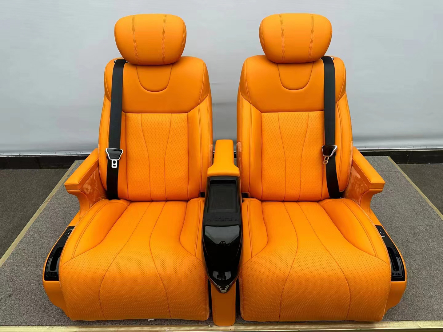 Land Rover upgrades luxury 4-seater - 山东明澳汽车科技有限公司（改装网）
